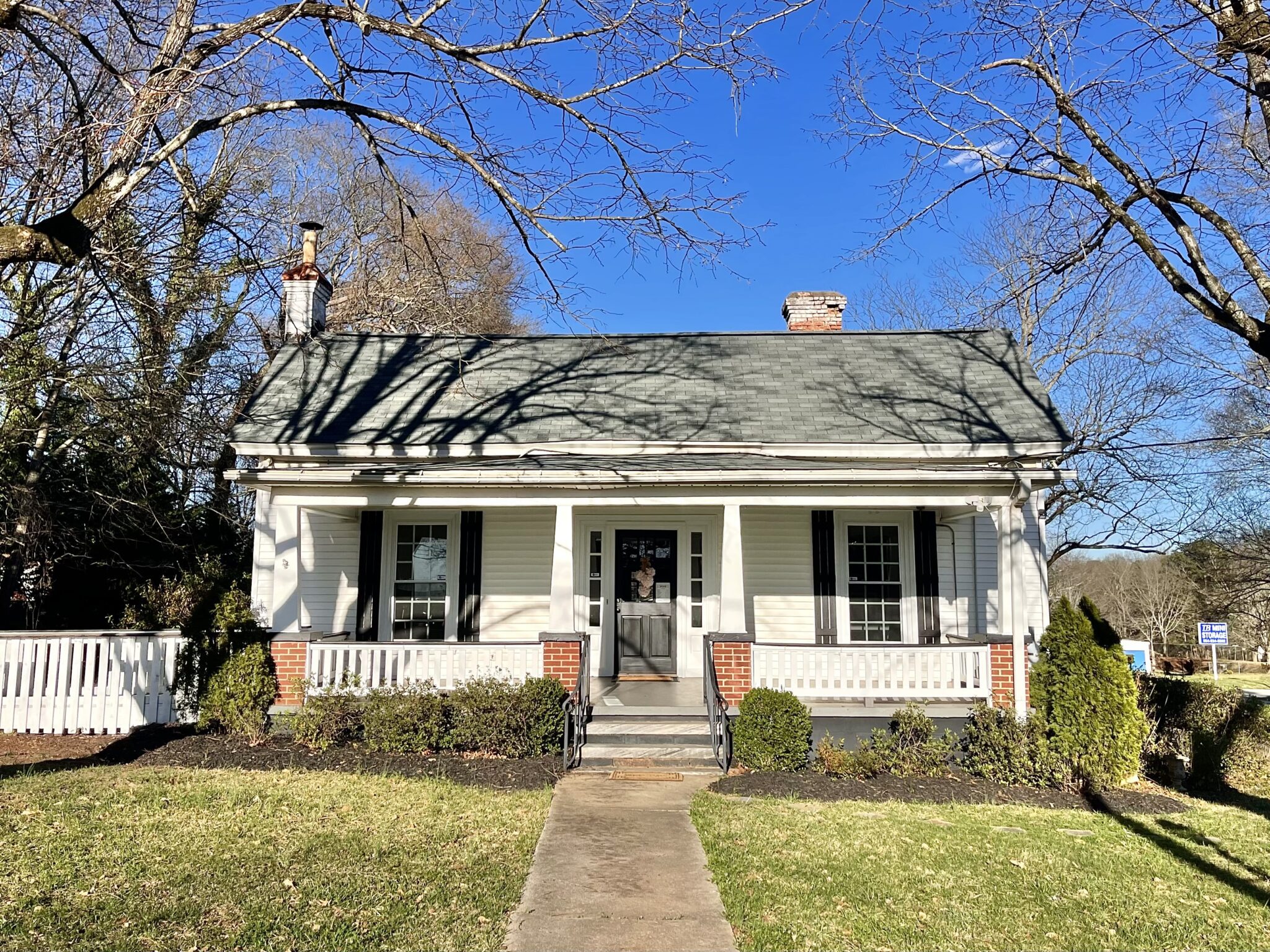Town Guide - Travelers Rest Here